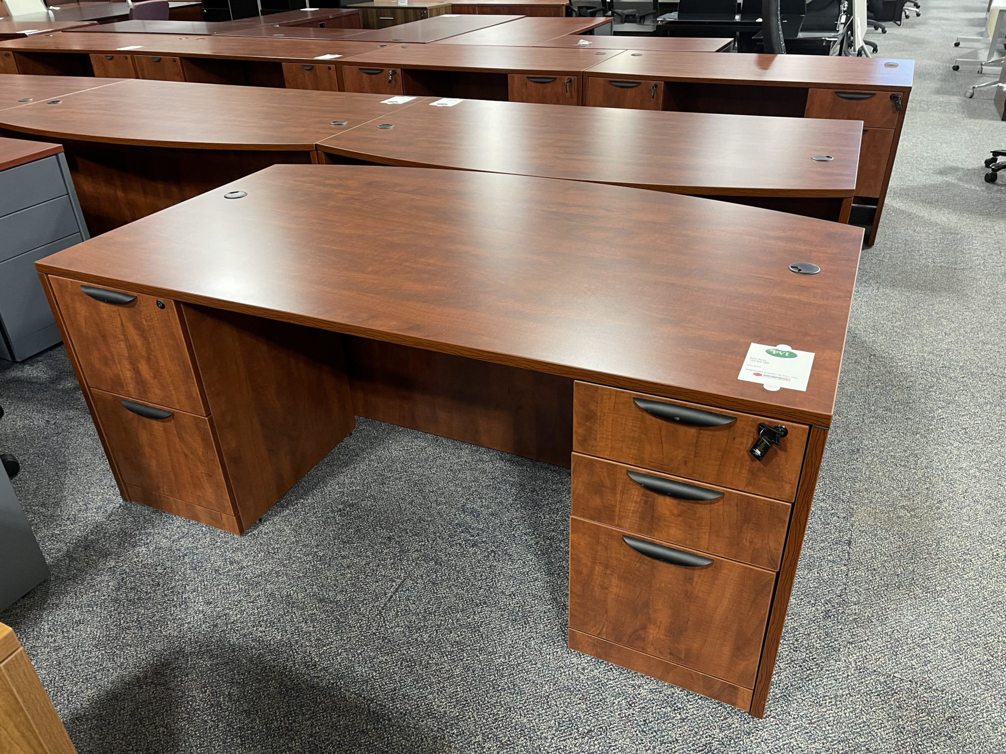 Used / Reconditioned Furniture - New/Used Office Furniture, Local ...